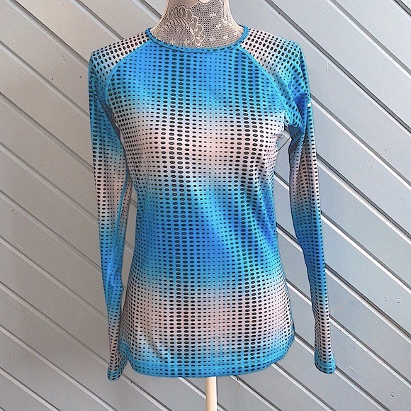 Nike | Tops | Nike Pro Hyperwarm Drifit Long Sleeve With Thumb Holes ...